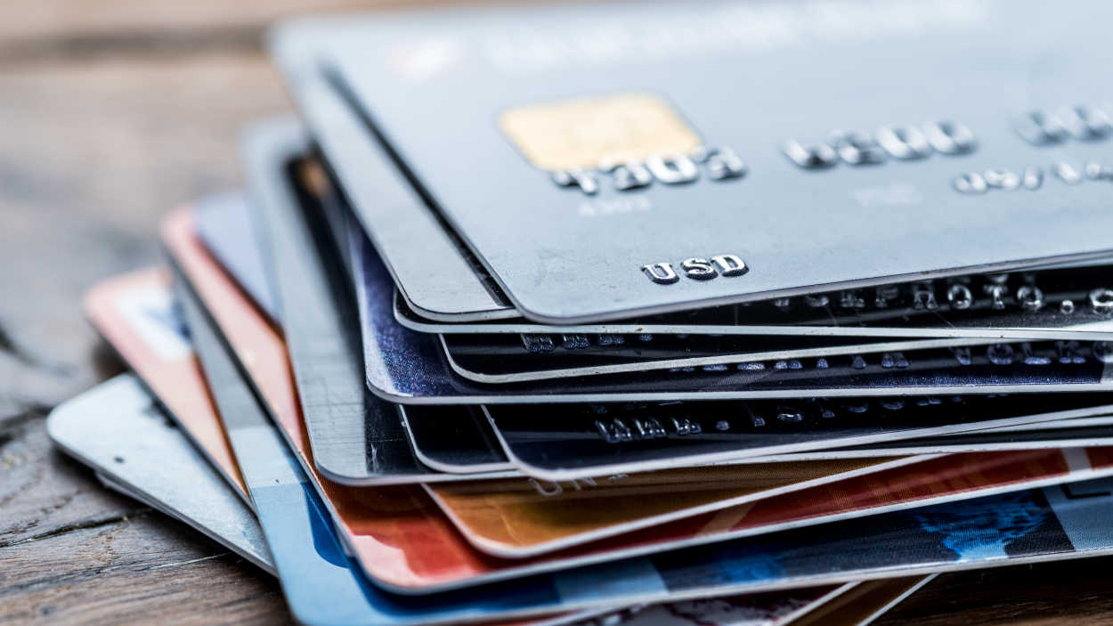 Fake Credit Card Number: How Scammers Steal Identities and Commit Fraud ...